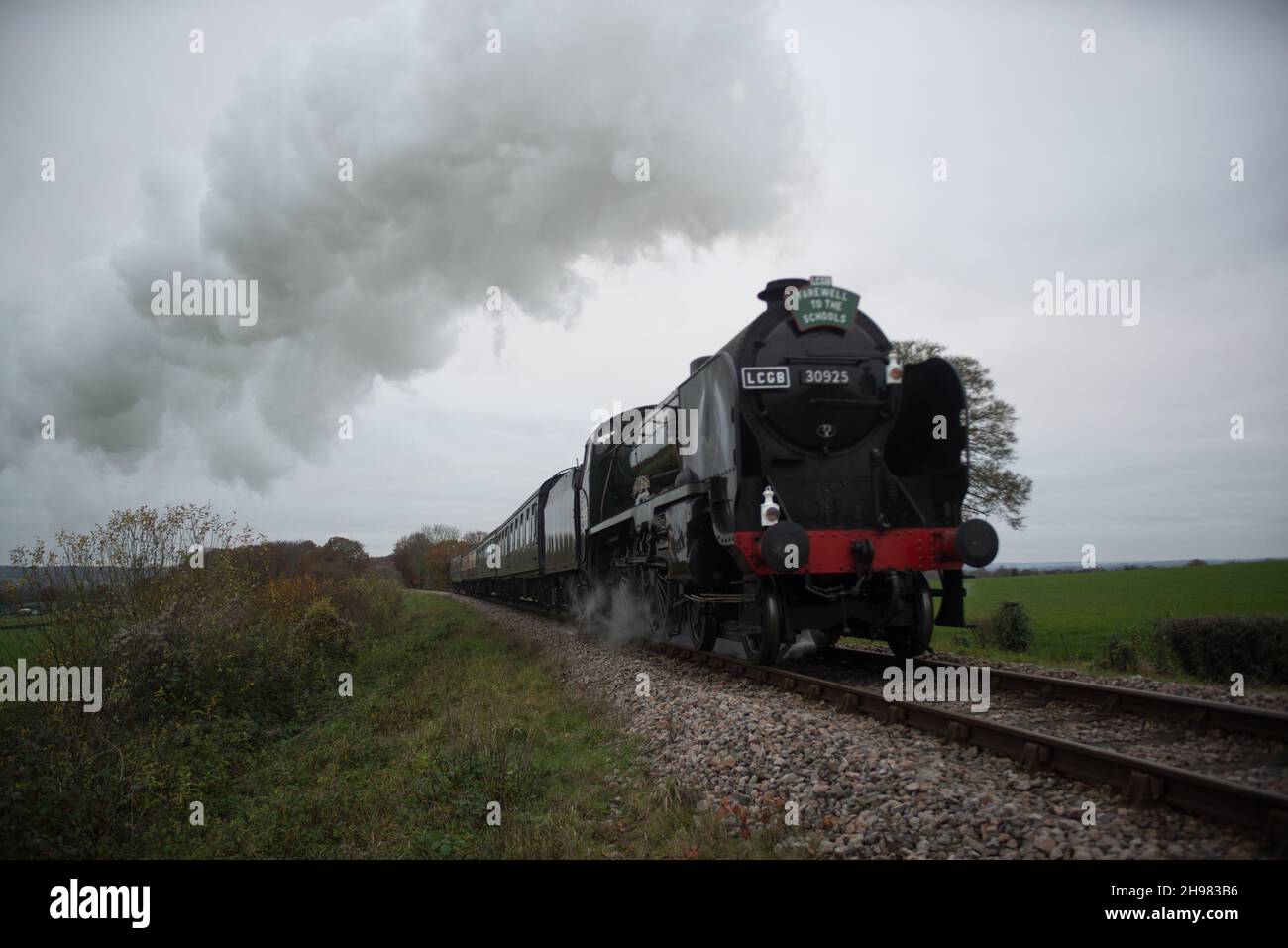 Schools class locomotive hi-res stock photography and images - Alamy