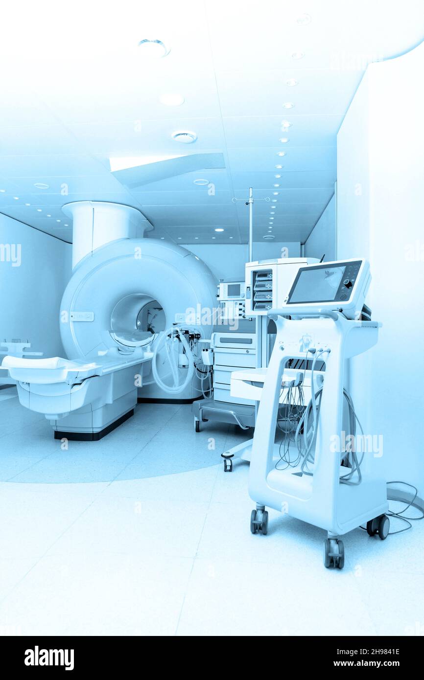 Ct scan brain hi-res stock photography and images - Alamy