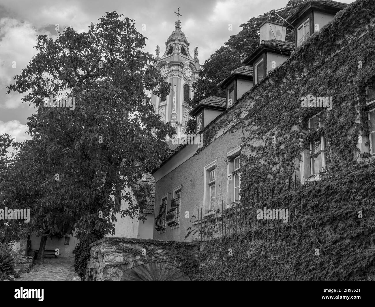 the small austrian village duernstein at the danube river Stock Photo ...