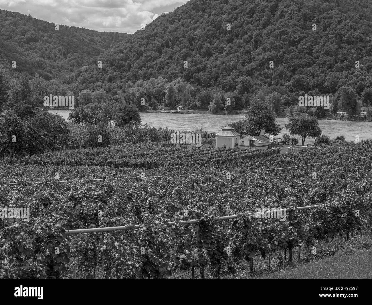 the small austrian village duernstein at the danube river Stock Photo ...