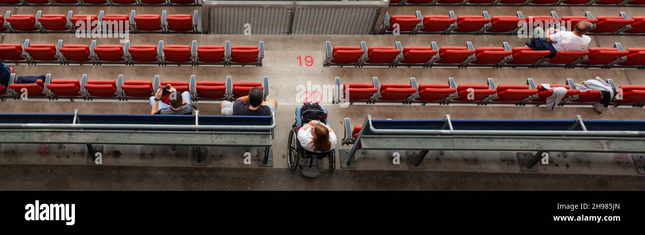 Spectator seats match hi-res stock photography and images - Alamy