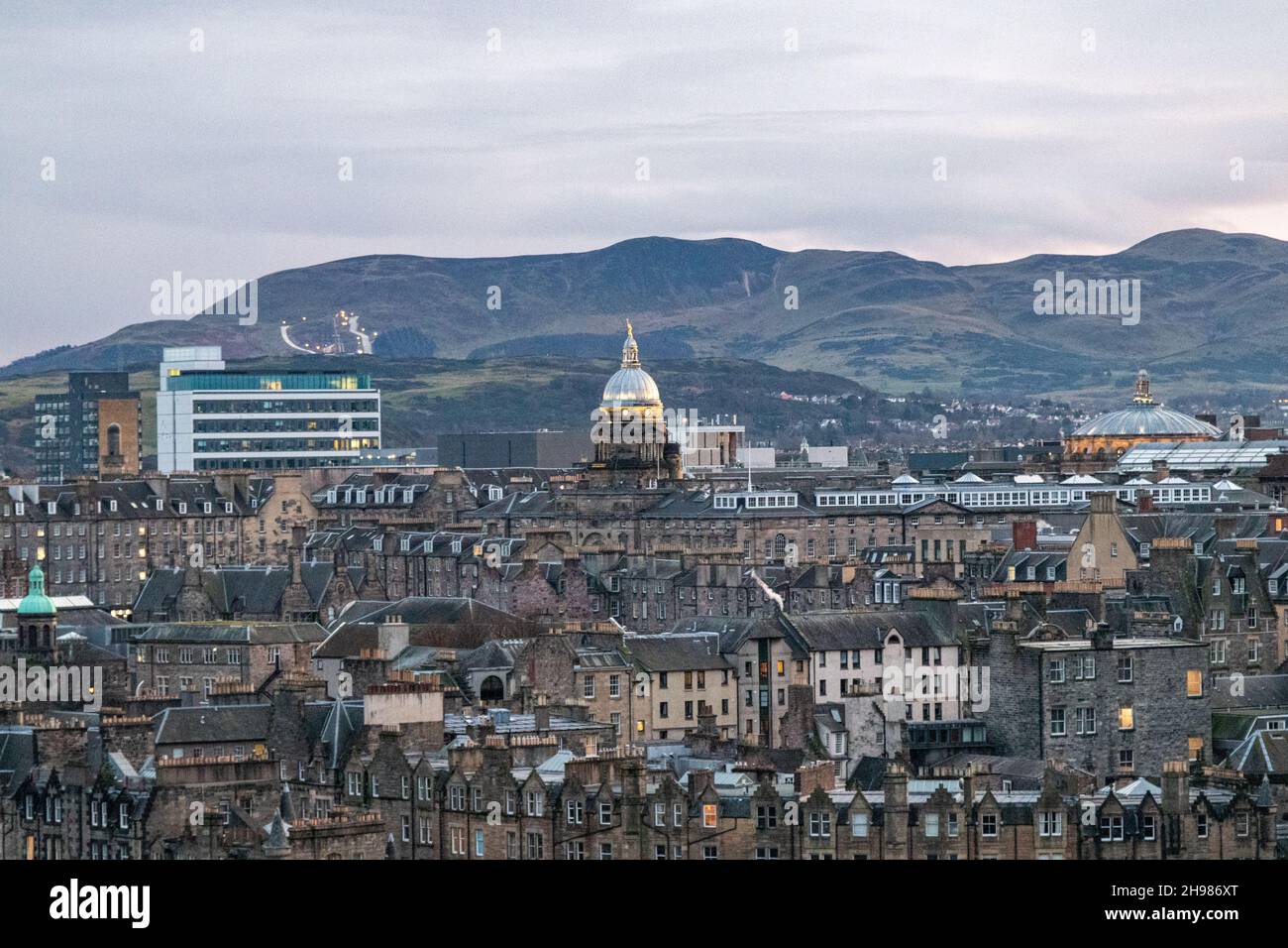 Edinburgh buildings and structures hi-res stock photography and images ...