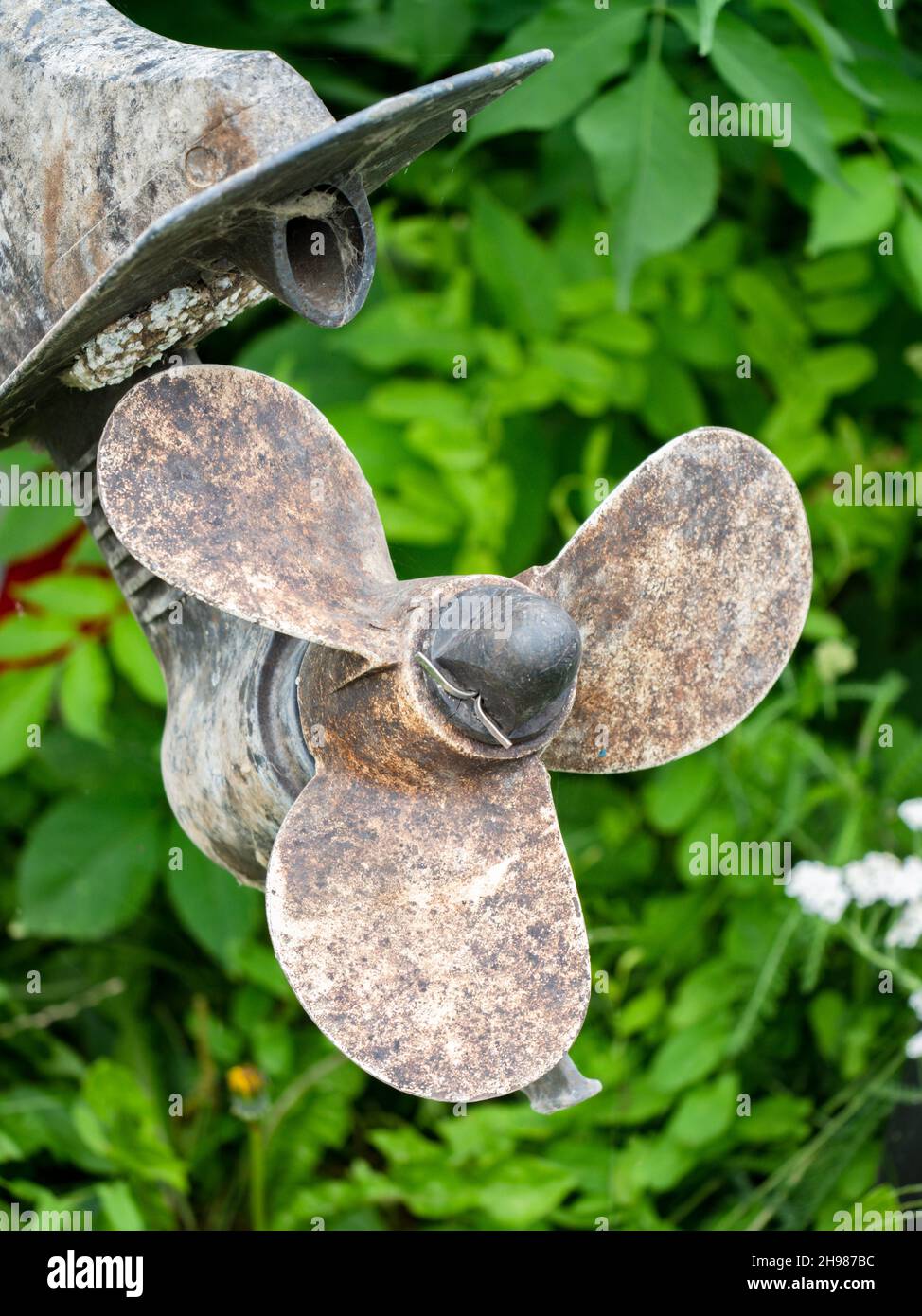 Closeup fishing boat screw propeller. Worn out and rusty aluminum Stock ...