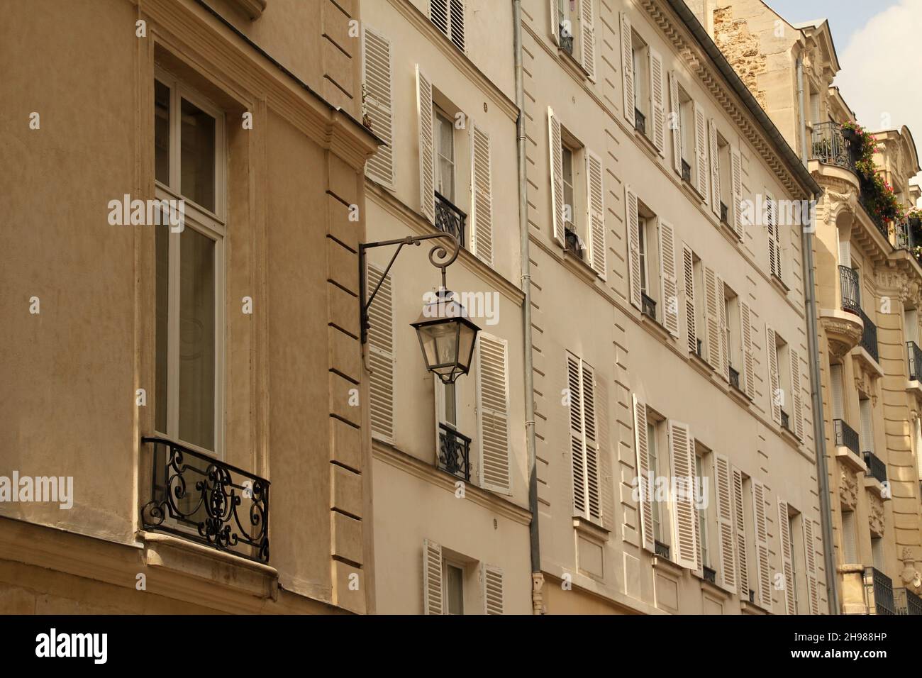 The beautiful building facades in Paris, France Stock Photo - Alamy