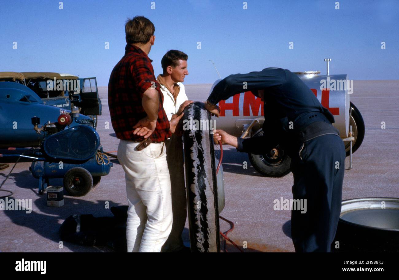 Mechanics inflating one of Bluebird CN7's tyres for Doanld Campbell's ...