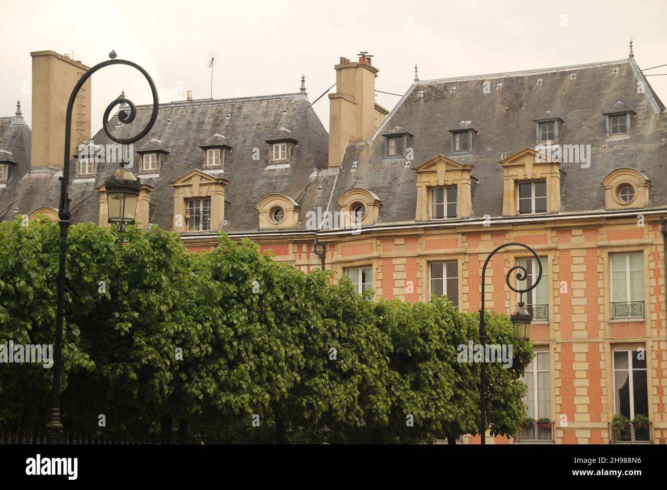 The beautiful building facades in Paris, France Stock Photo - Alamy