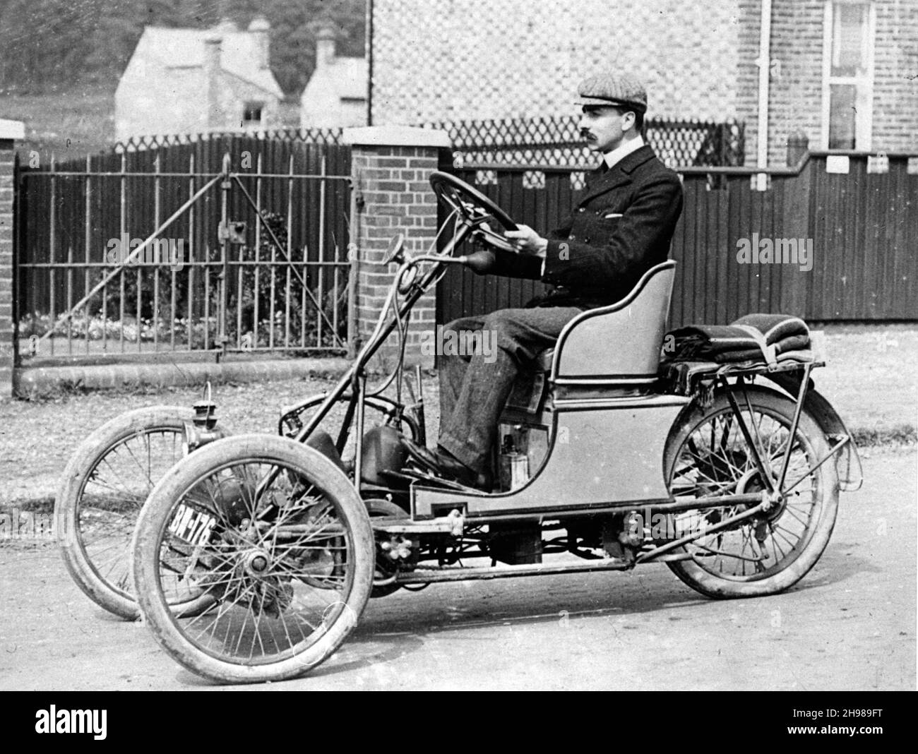 Three wheeled tricar hi-res stock photography and images - Alamy