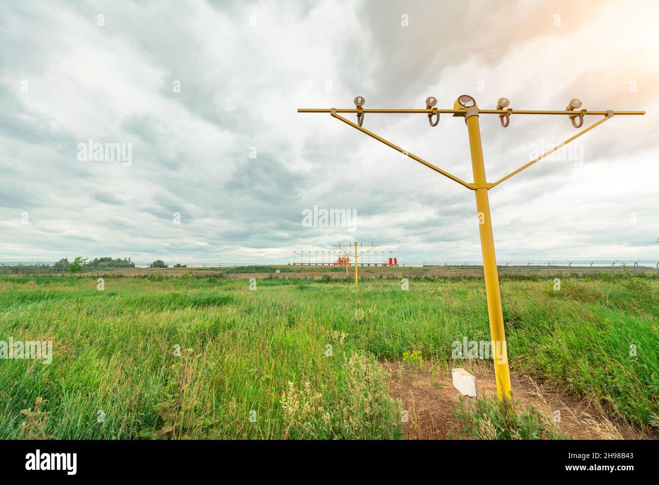 Approach lighting system hi-res stock photography and images - Alamy