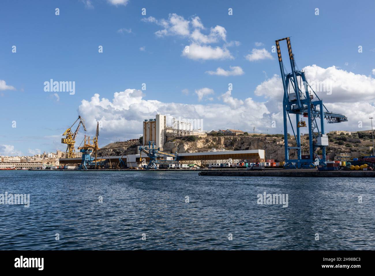 Malta dockyard hi-res stock photography and images - Alamy