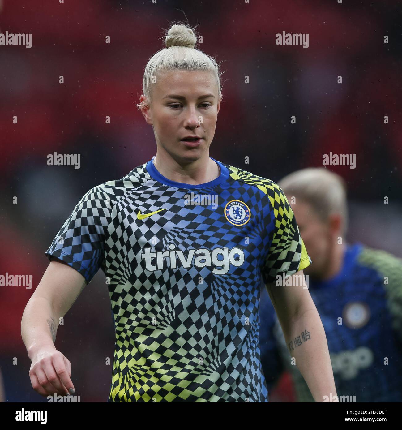 London, UK. 05th Dec, 2021. Bethany England of Chelsea Women warms up ...