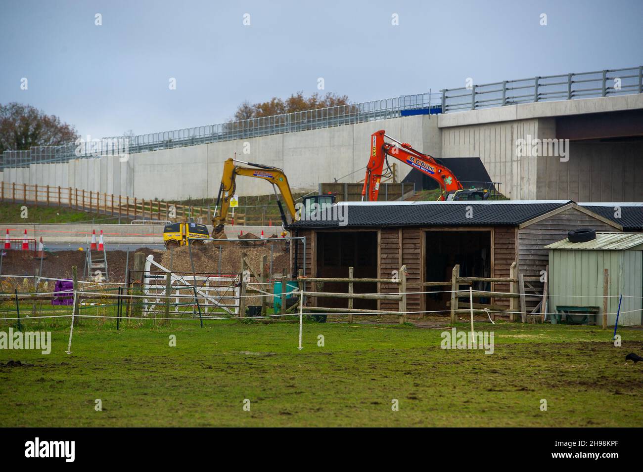 Dorney Reach, Buckinghamshire, UK. 5th December, 2021. Villagers in ...