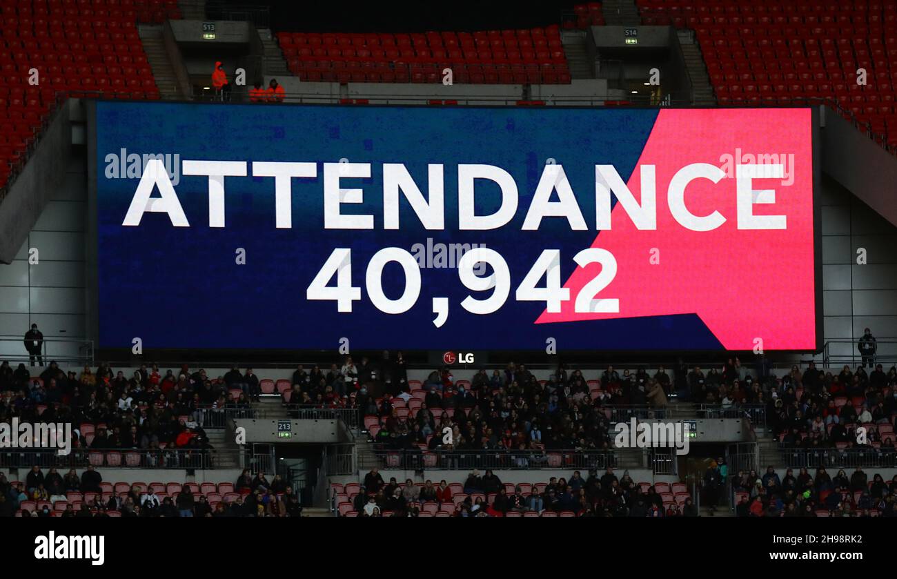 The giant screen at wembley stadium hi-res stock photography and images ...