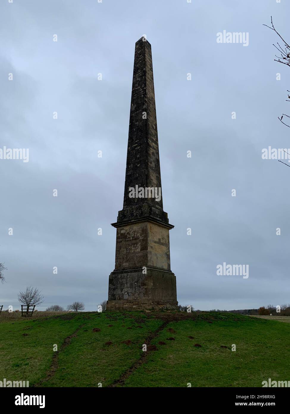 Major General Wolfe obelisk at Stowe School and landscape gardens ...
