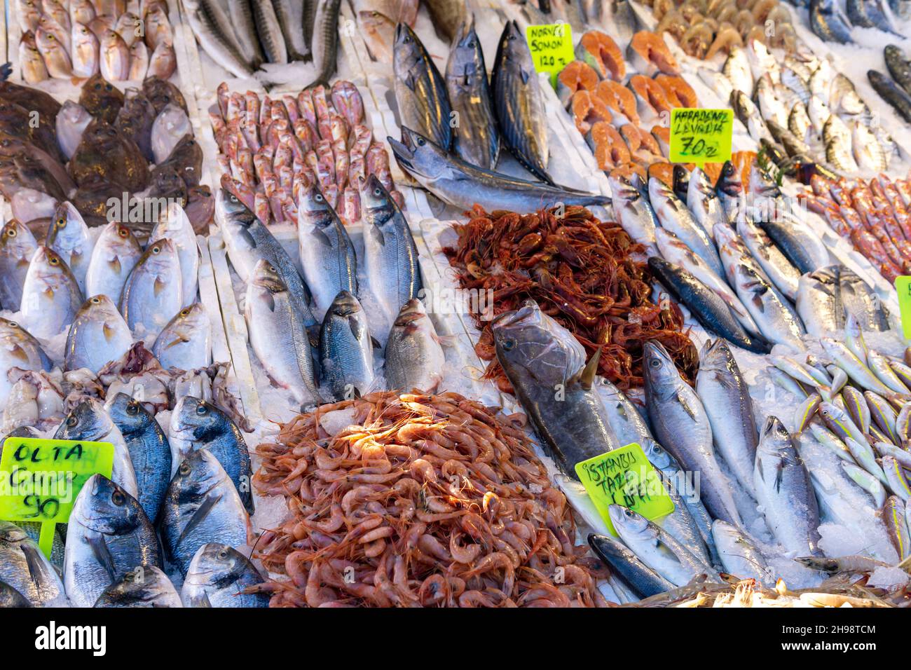 freshly caught fishes on the counter at the fish market Stock Photo - Alamy