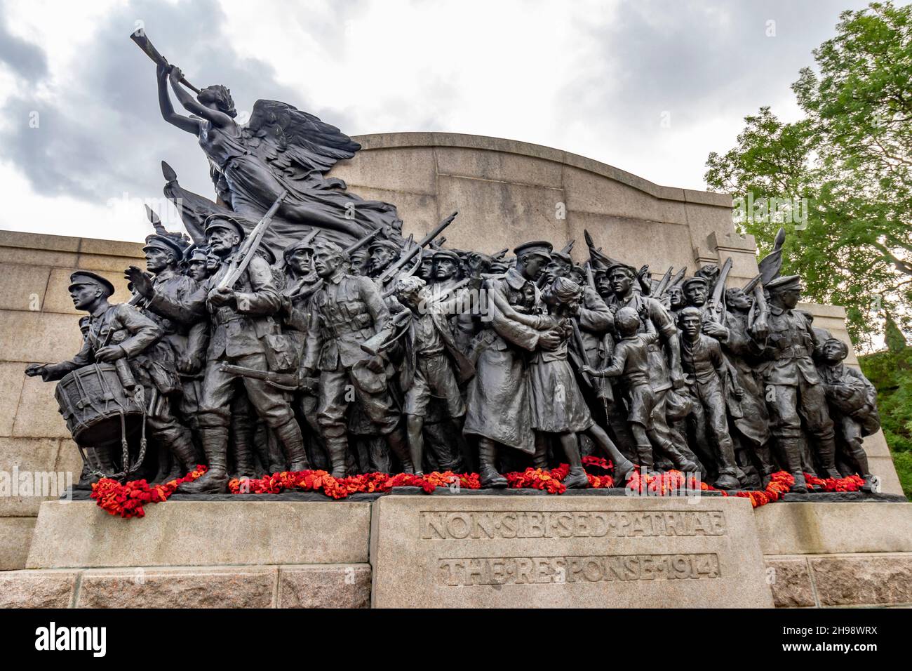 The Response 1914 sculpture statues of soldiers in the Great War in ...