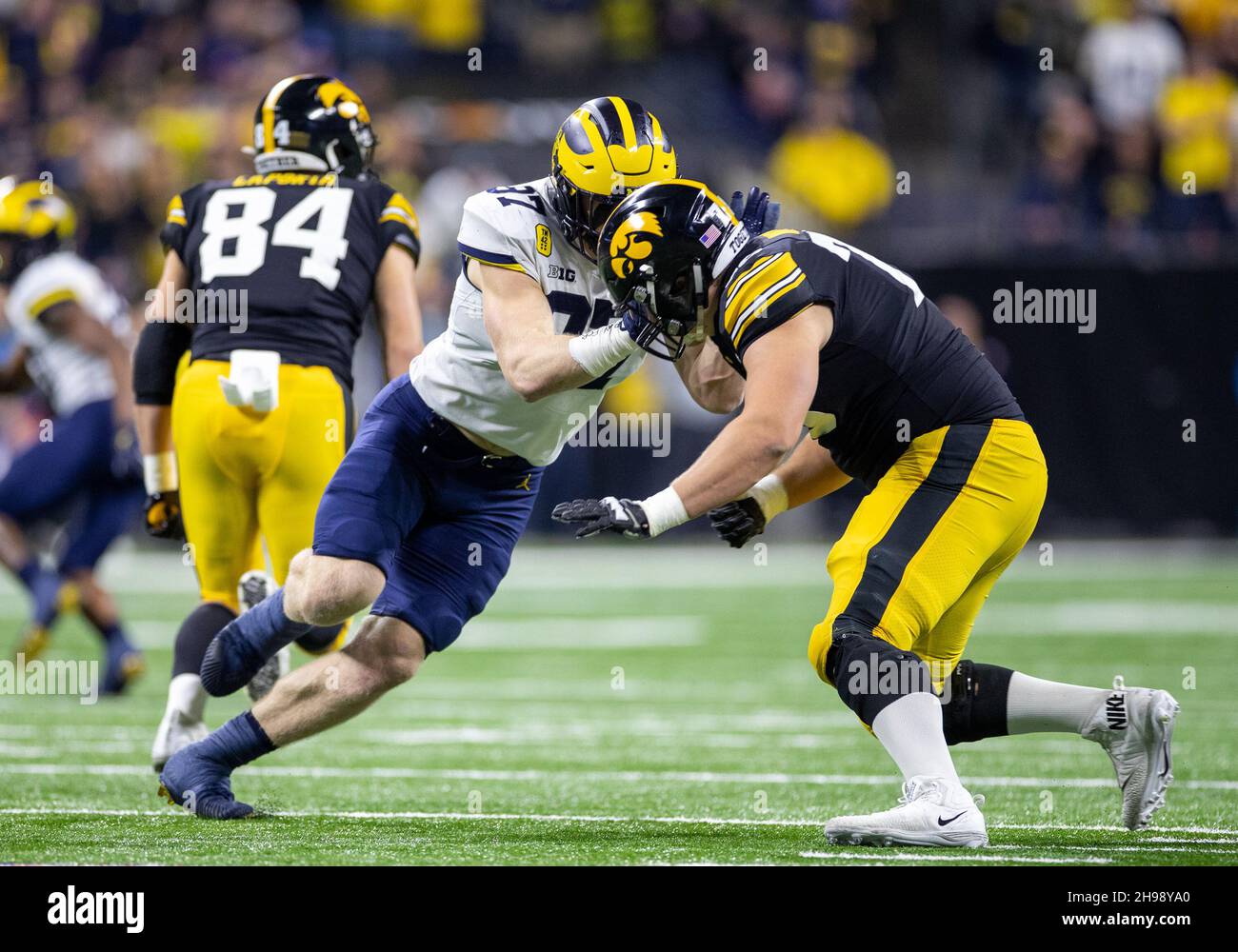 Indianapolis, Indiana, USA. 04th Dec, 2021. Michigan defensive lineman ...