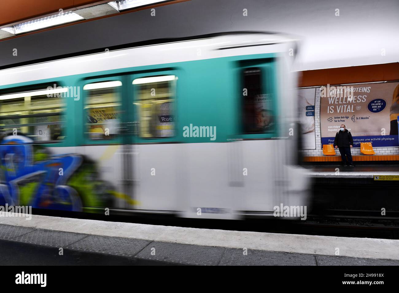 Subway in Paris - France Stock Photo - Alamy