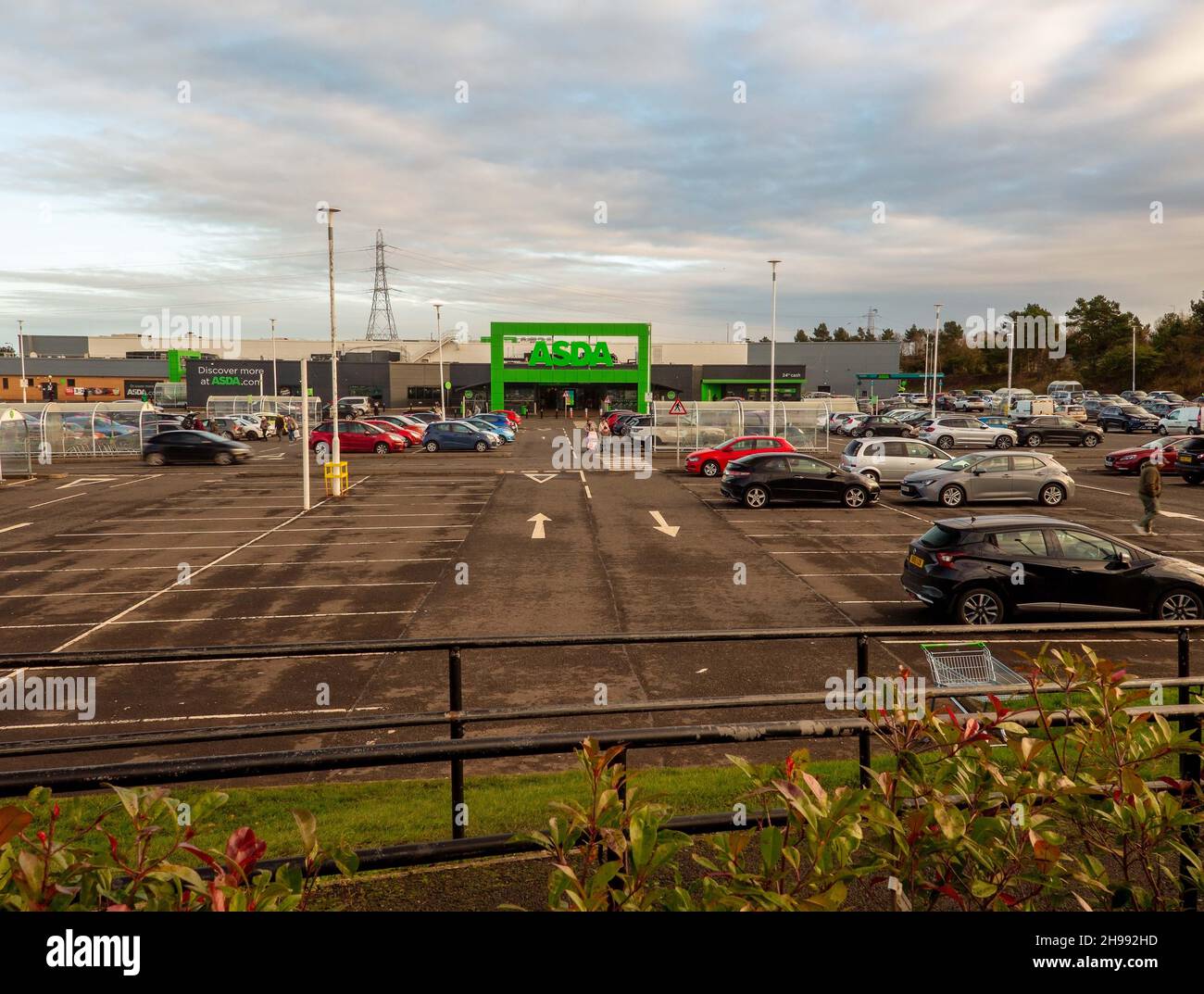 Supermarket asda hi-res stock photography and images - Alamy