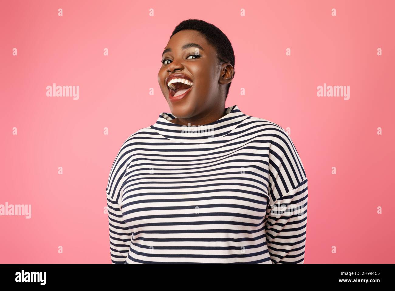 Plus sized model african american hi-res stock photography and images ...