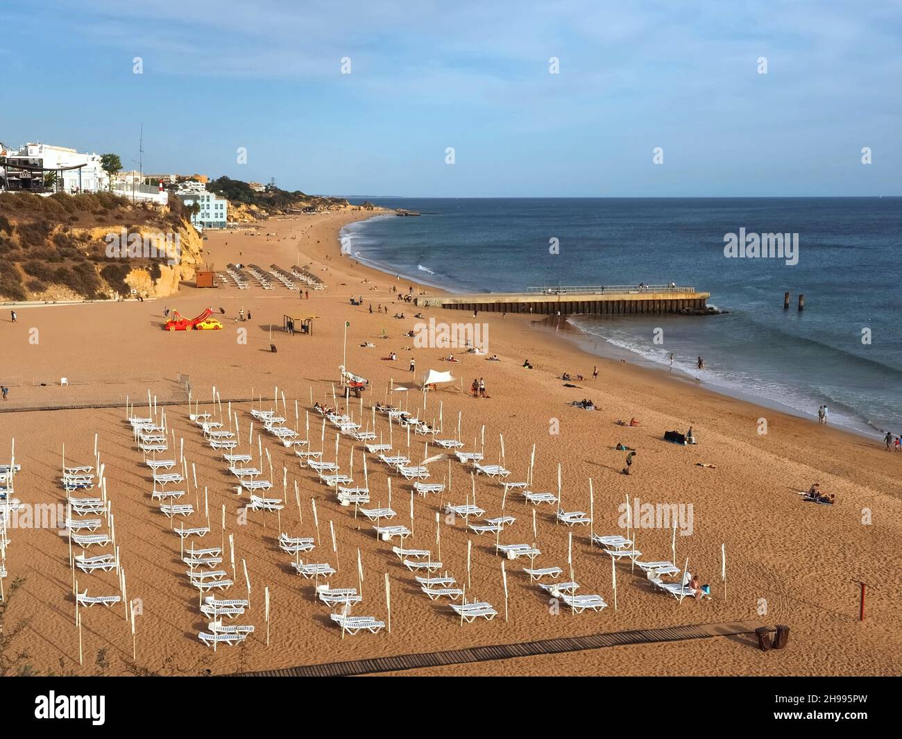 Cool beach house hi-res stock photography and images - Alamy