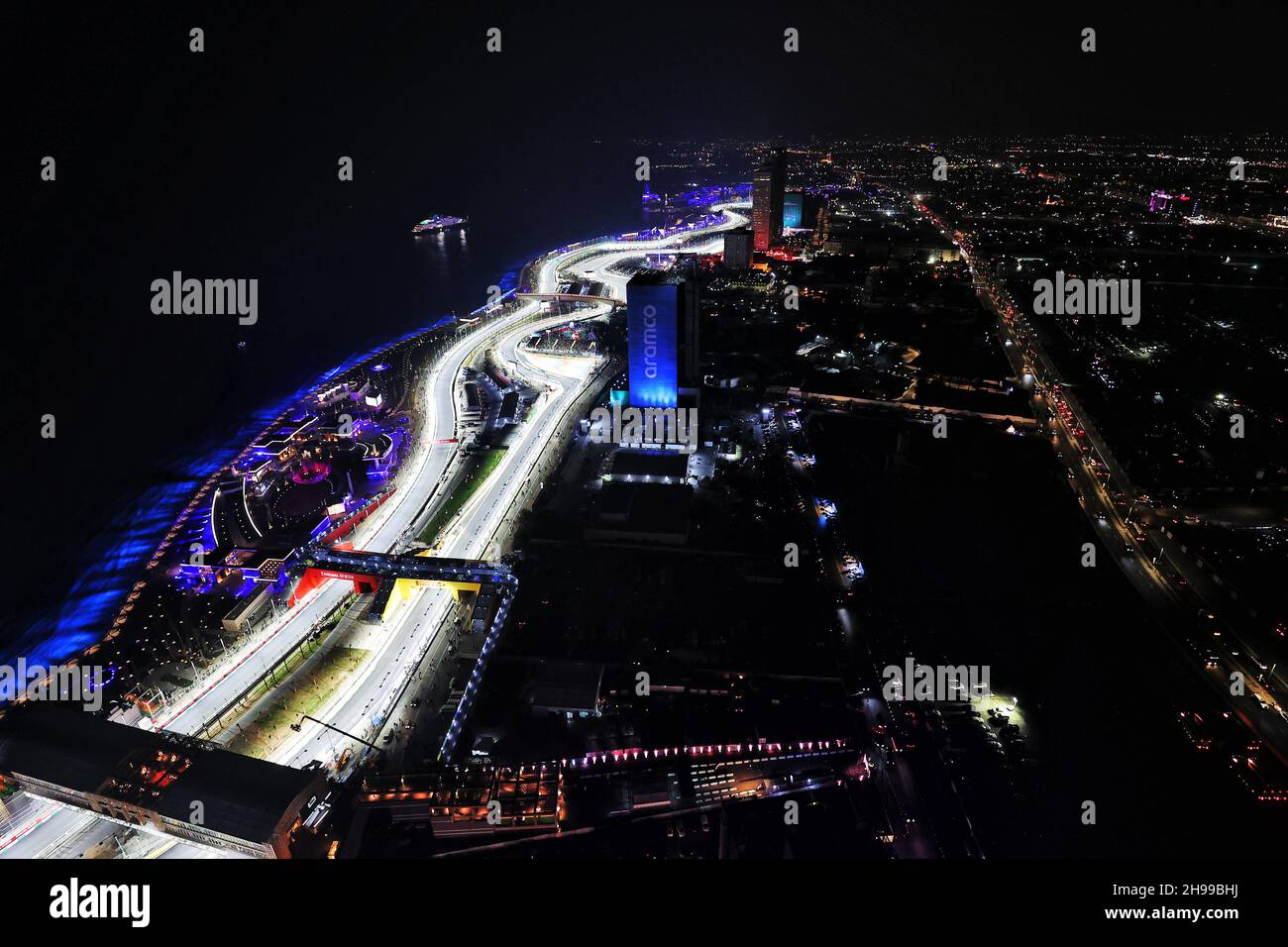 Night time action. Saudi Arabian Grand Prix, Sunday 5th December 2021 ...