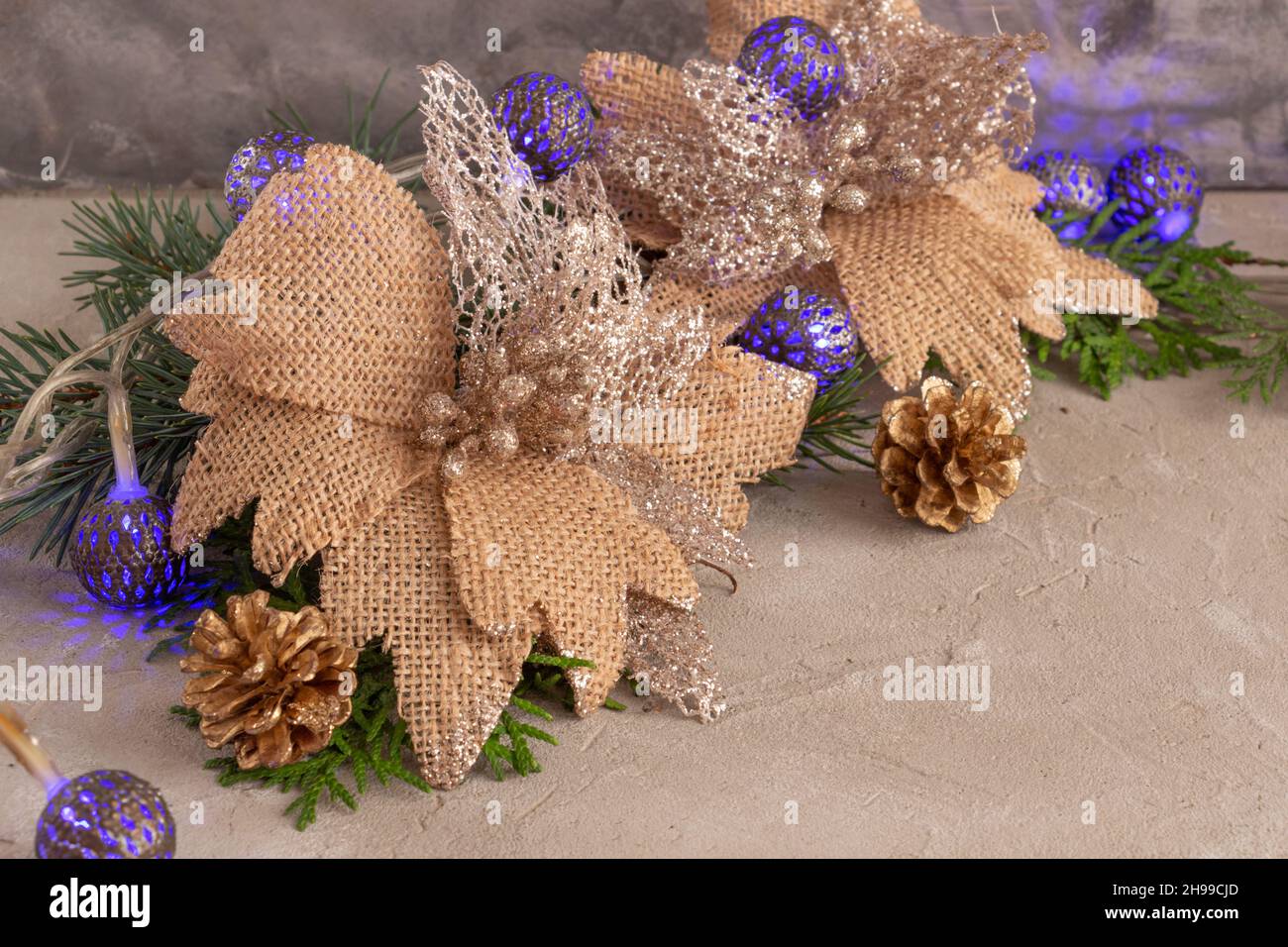 Blue garland hi-res stock photography and images - Alamy
