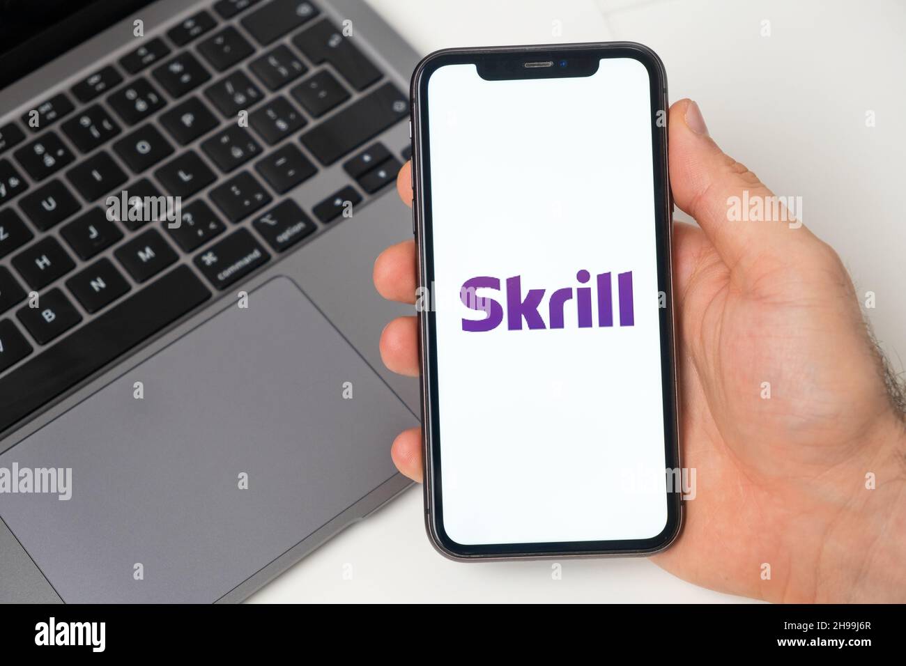 Skrill payment system allows to make money transfers. Online shopping ...