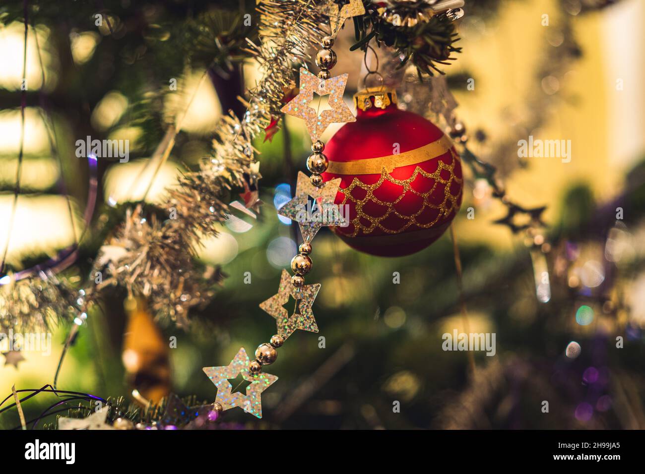Beautiful christmas baubles hanging hi-res stock photography and images ...