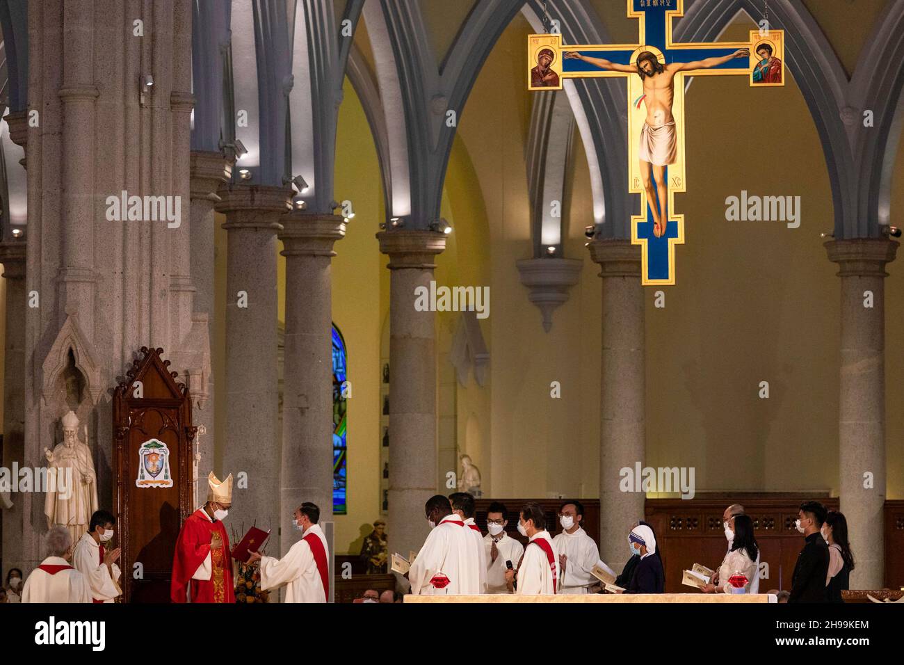 Rite of episcopal ordination hi-res stock photography and images - Alamy