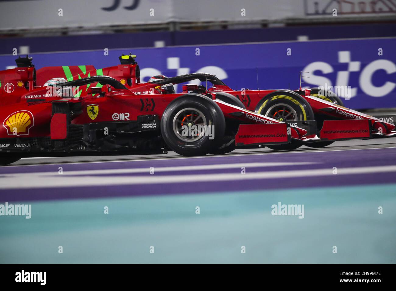 16 LECLERC Charles (mco), Scuderia Ferrari SF21, 55 SAINZ Carlos (spa), Scuderia Ferrari SF21 ...