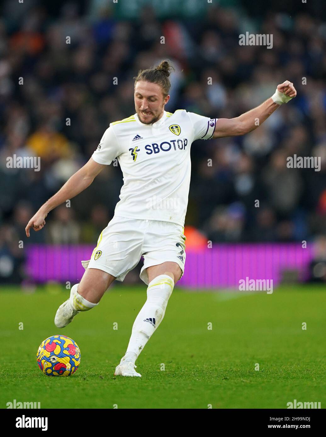 Luke ayling 2021 hi-res stock photography and images - Alamy