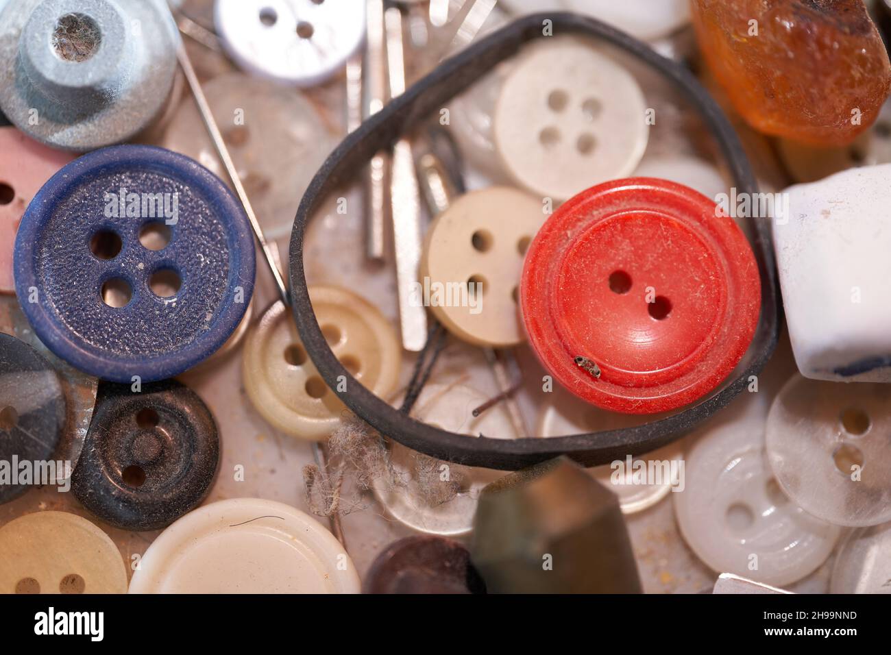 Sewing buttons different sizes hi-res stock photography and images - Alamy