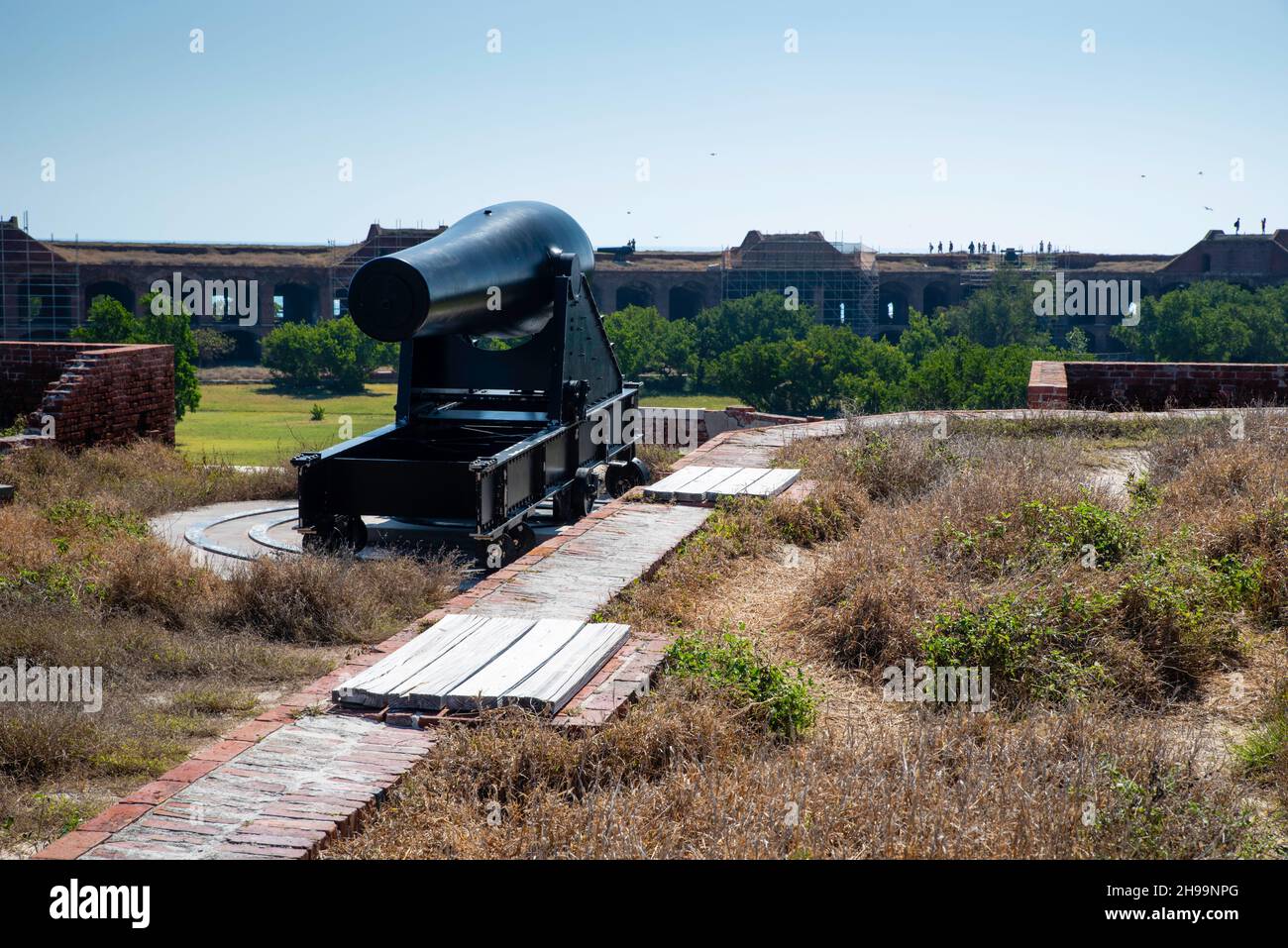 Fort Interior. Cannon on the parapet. Dry Tortugas National Park, off ...