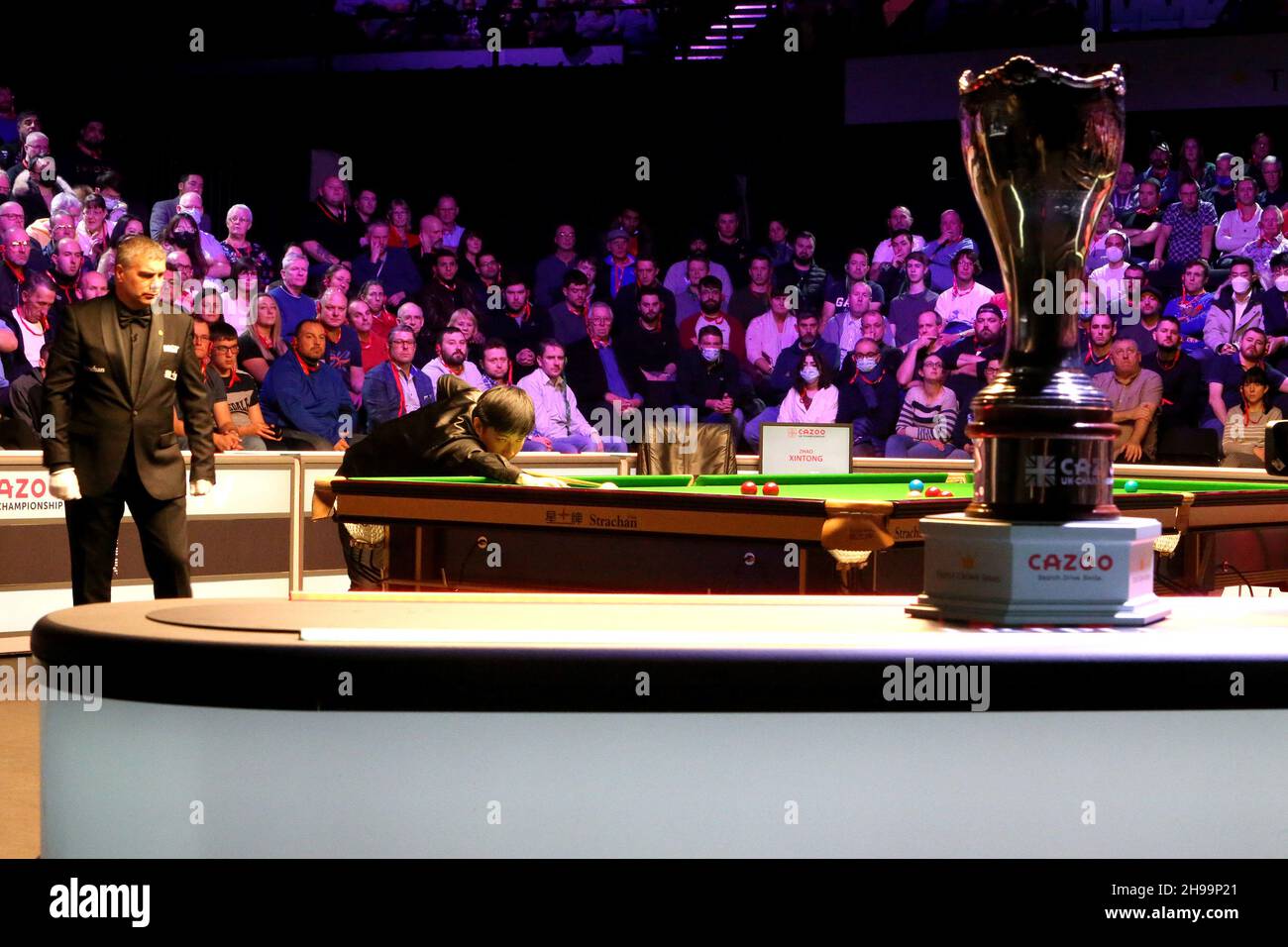 Uk championship snooker york 2021 hi-res stock photography and images ...