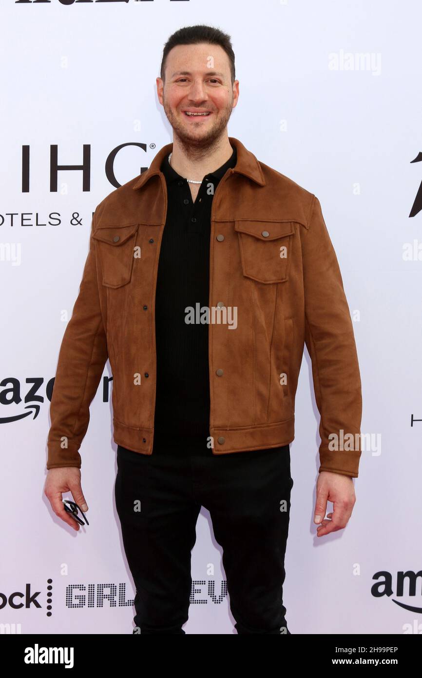 LOS ANGELES - DEC 4: Rob Grimaldi at the Variety 2021 Music Hitmakers ...