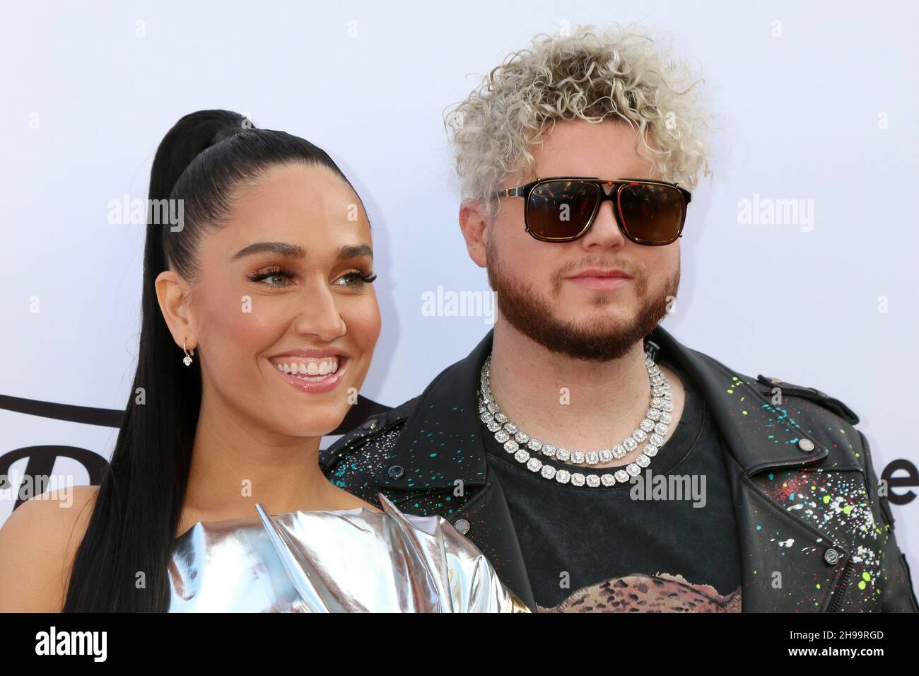 Blake Henderson Girlfriend