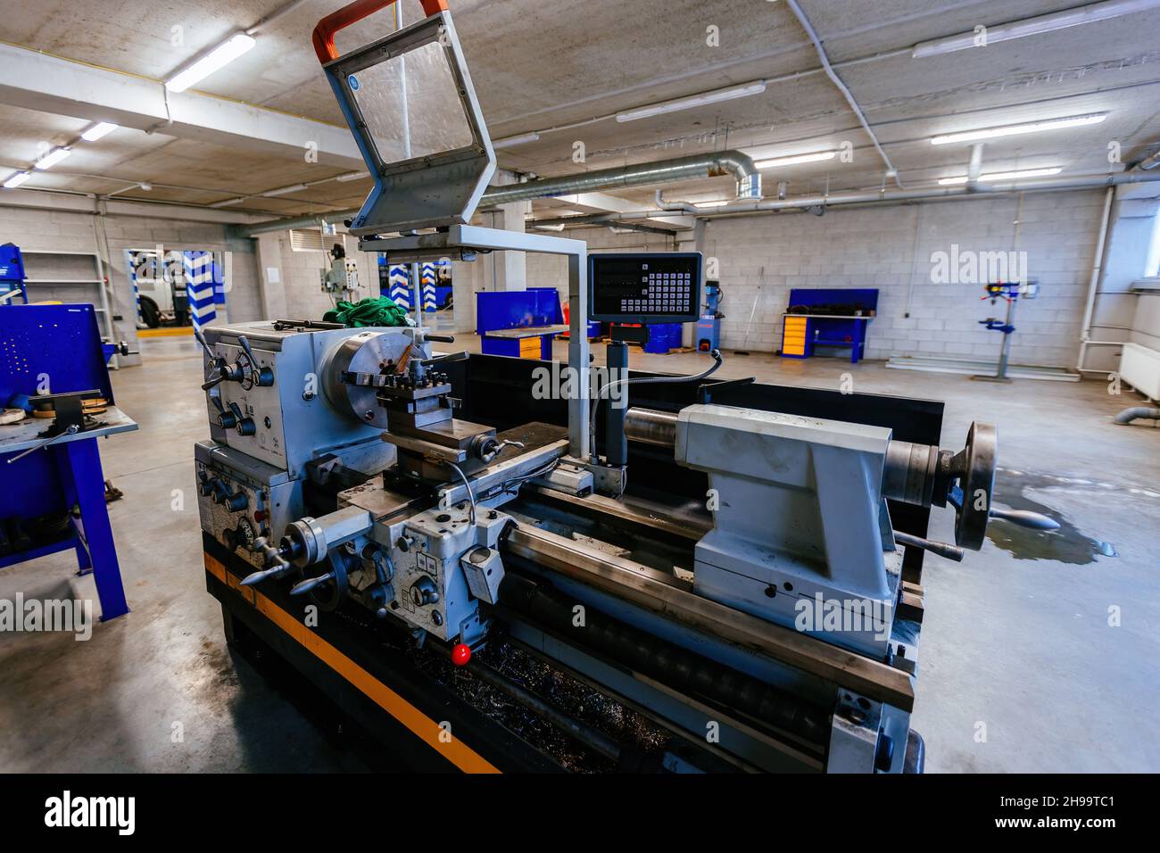 Modern lathe hi-res stock photography and images - Alamy