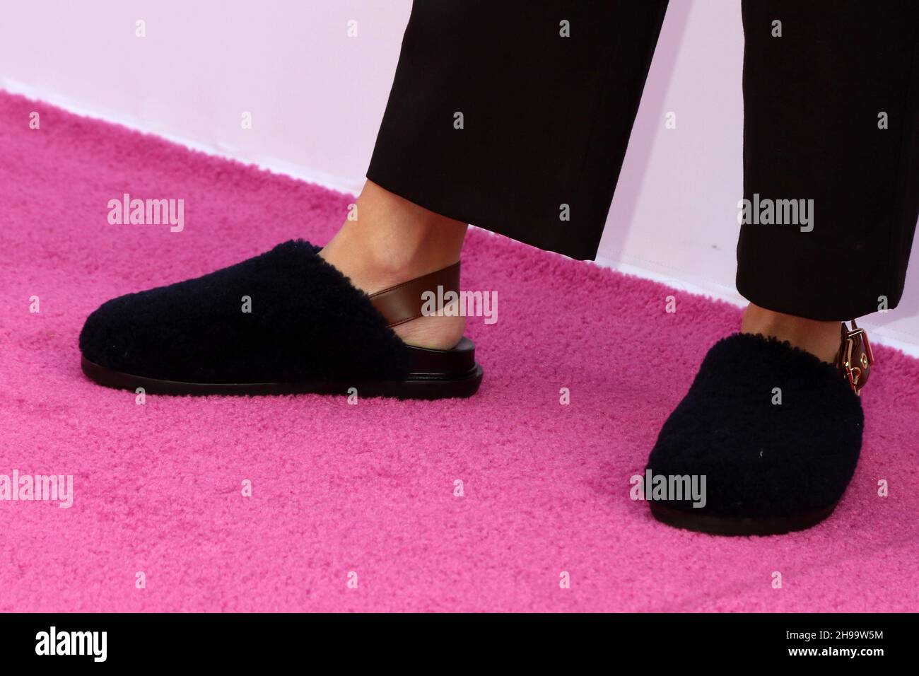 December 4, 2021, Los Angeles, CA, USA: LOS ANGELES - DEC 4: Jenifer ...