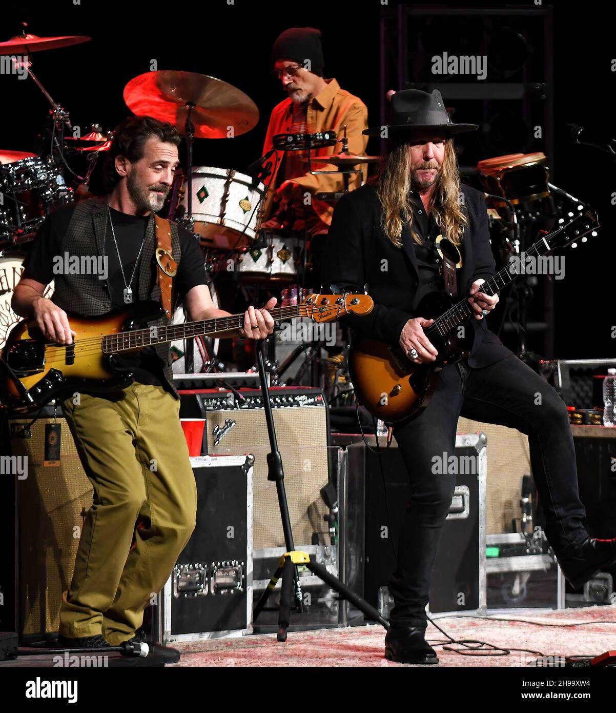 (L-R) Berry Duane Oakley, R. Scott Bryan, and Devon Allman perform ...