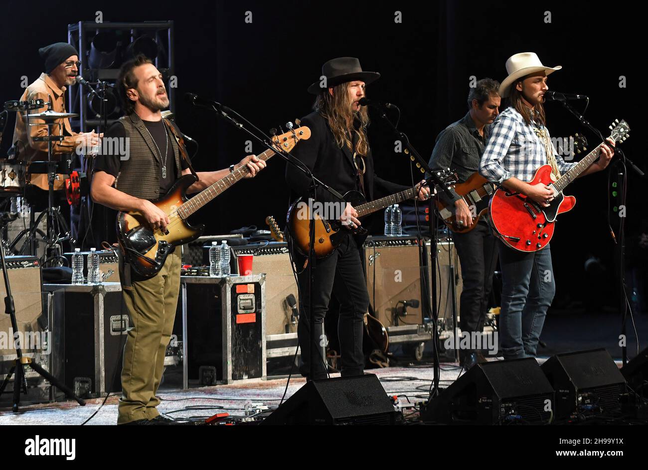 Sarasota, United States. 03rd Dec, 2021. (L-R) R.Scott Bryan, Berry ...