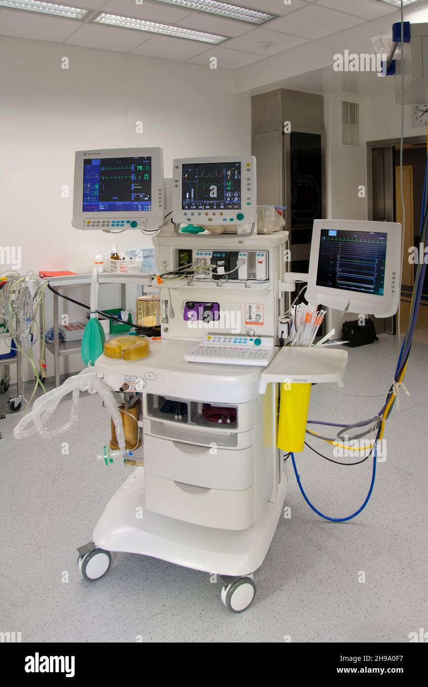 Surgical support equipment, anaesthesia equipment, trolley, instrument ...