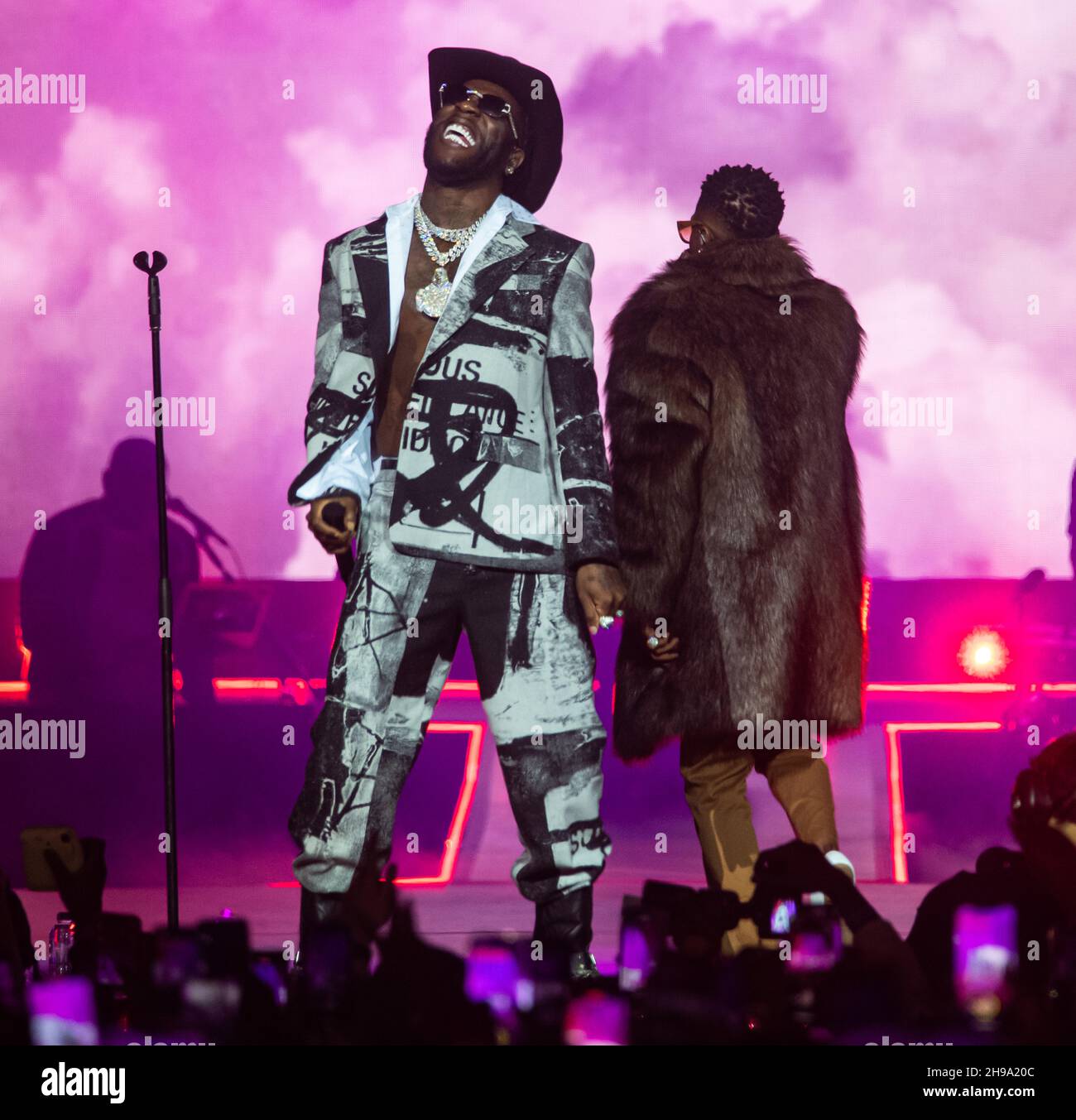 London, UK. 1st December 2021. Wizkid & Burna Boy performs at The O2 ...