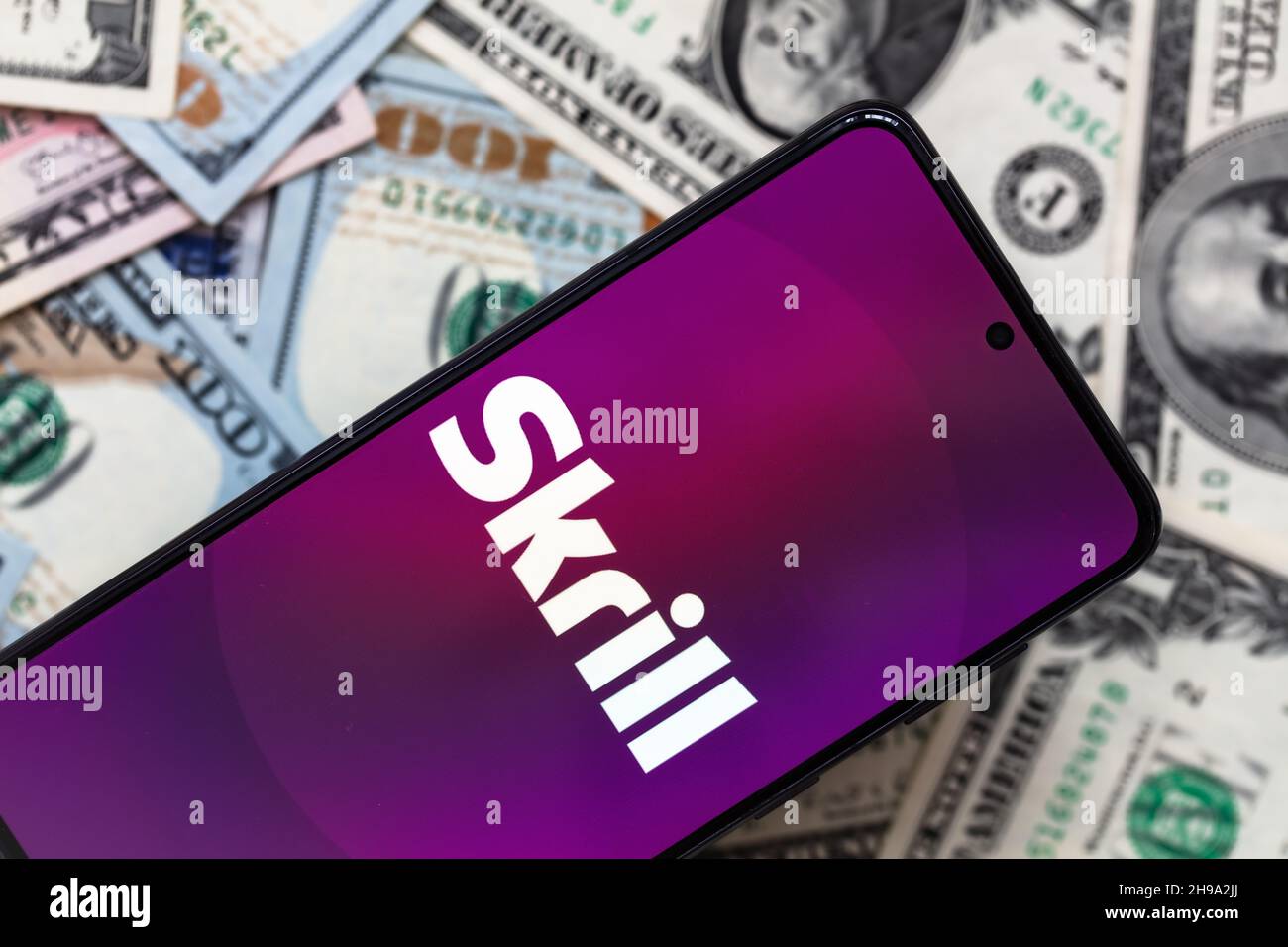 Skrill icon hi-res stock photography and images - Alamy
