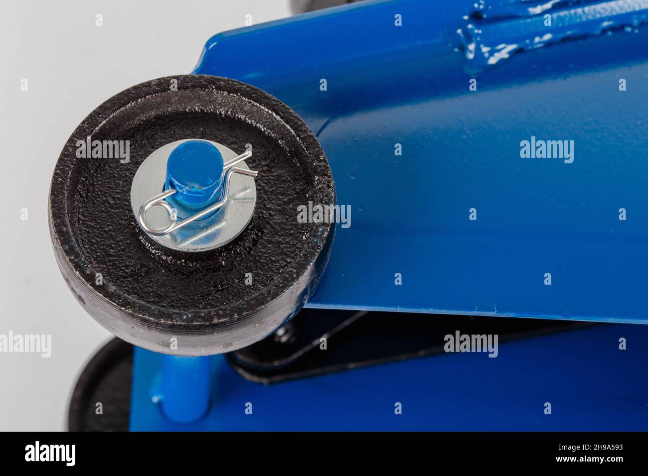 iron hydraulic car jack wheel close-up with pin fastening Stock Photo ...