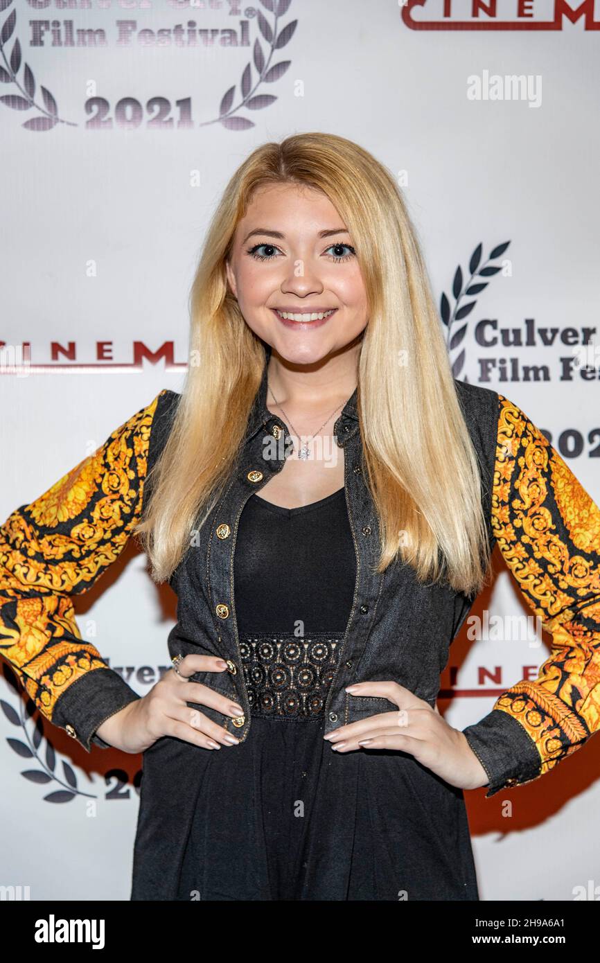 Samantha bailey hi-res stock photography and images - Alamy