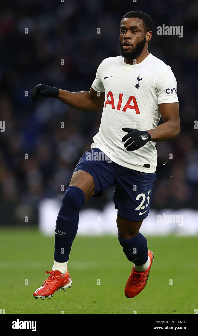 Japhet tanganga of tottenham hotspur hi-res stock photography and ...