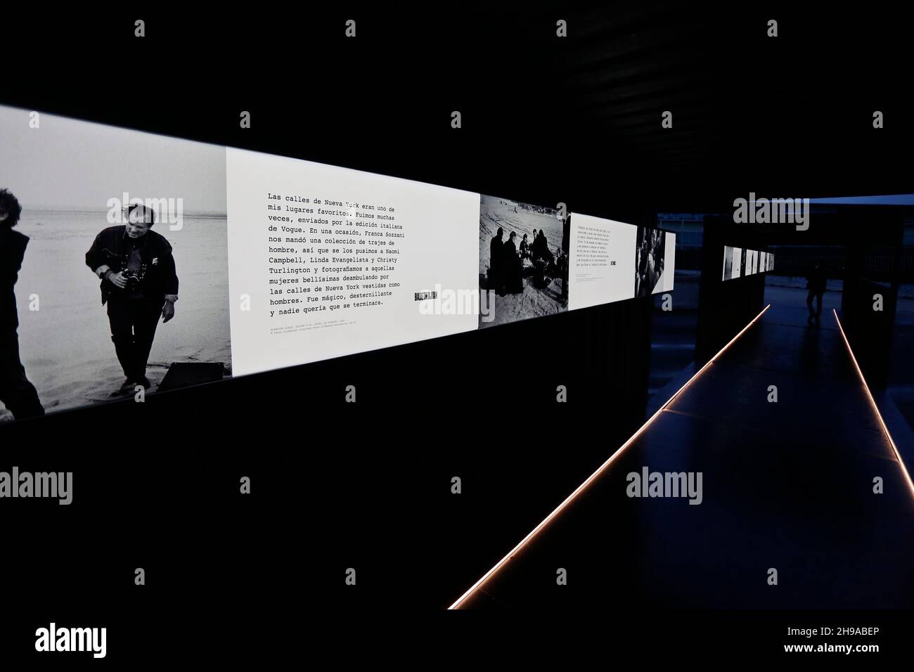 Peter lindbergh model hi-res stock photography and images - Alamy