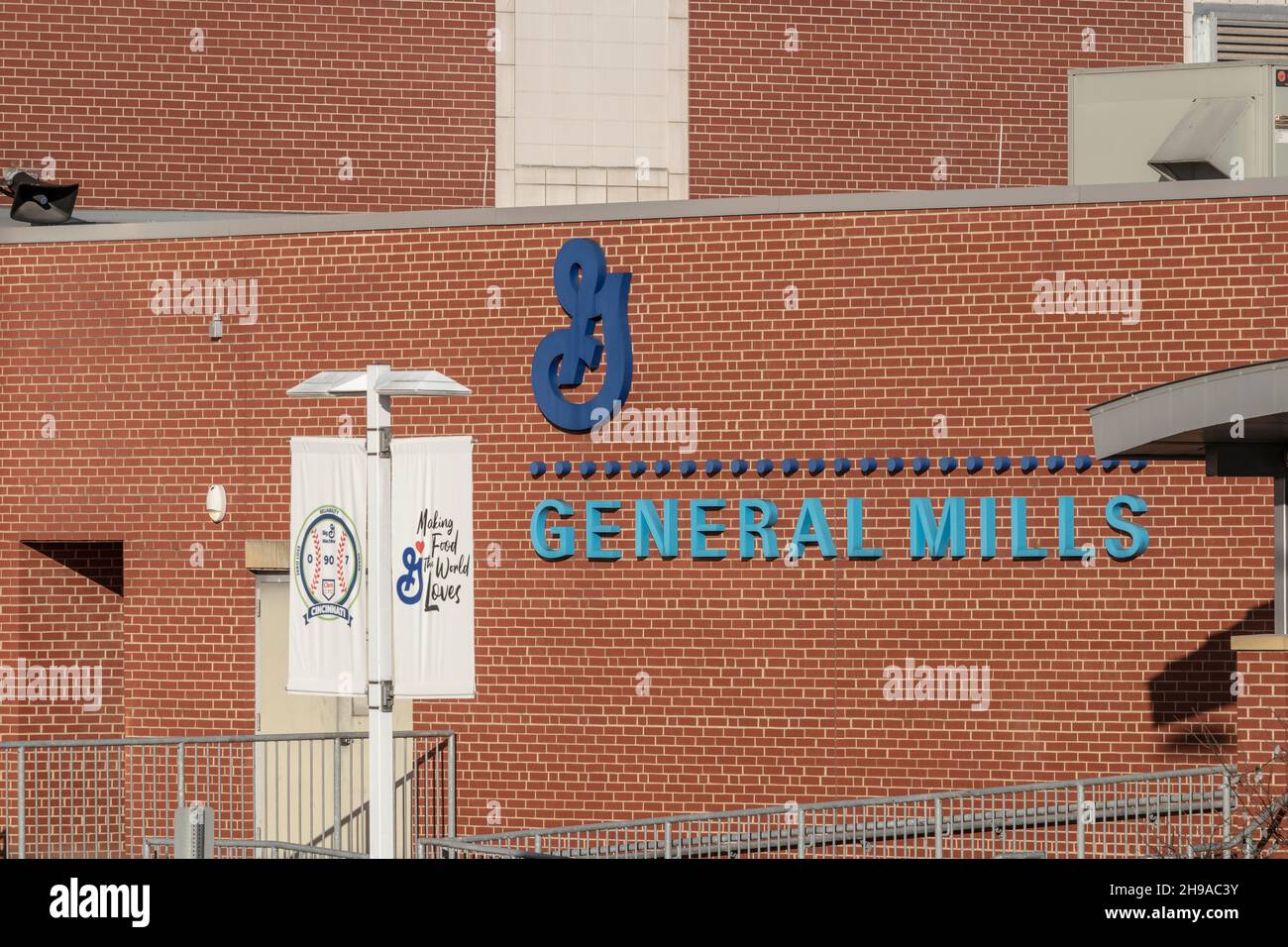 Cincinnati - Circa December 2021: General Mills Cereal Plant. General ...
