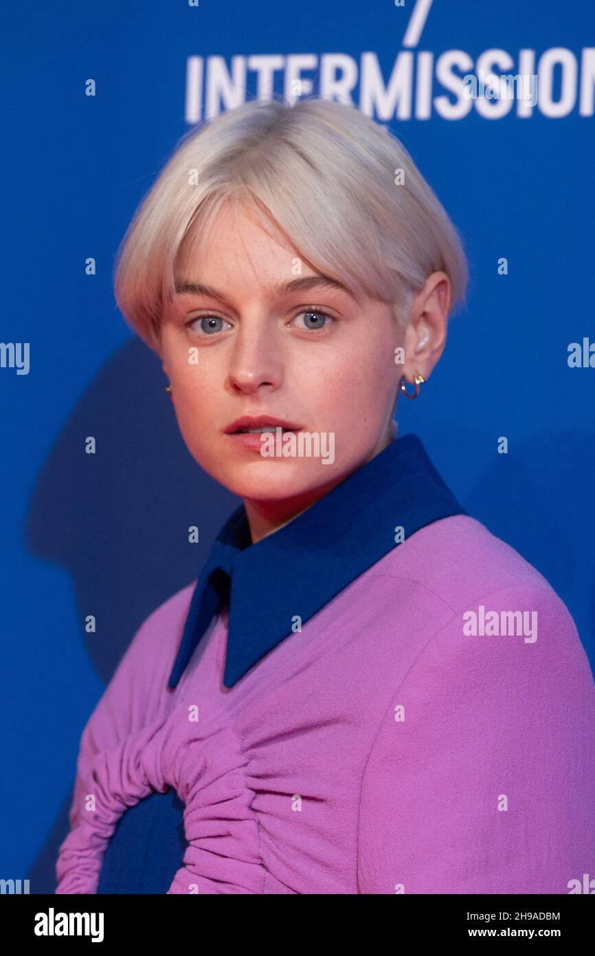 Emma corrin award hi-res stock photography and images - Alamy