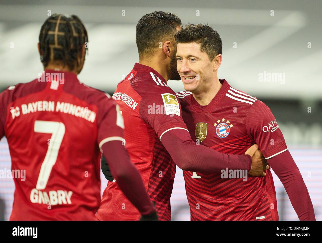 Robert lewandowski goal celebration hi-res stock photography and images ...